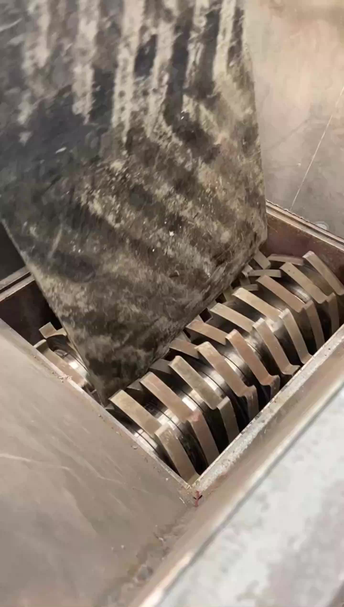 Low Noise Tobacco Leaf Shredder Machine Tire Rubber Crusher Machine ...