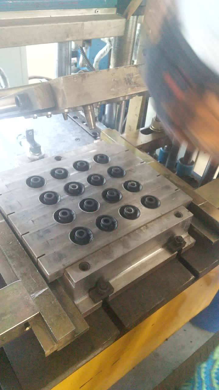 Strut Mount For Hyundai,Strut Insulator Assembly 54611-1j000 - Buy ...