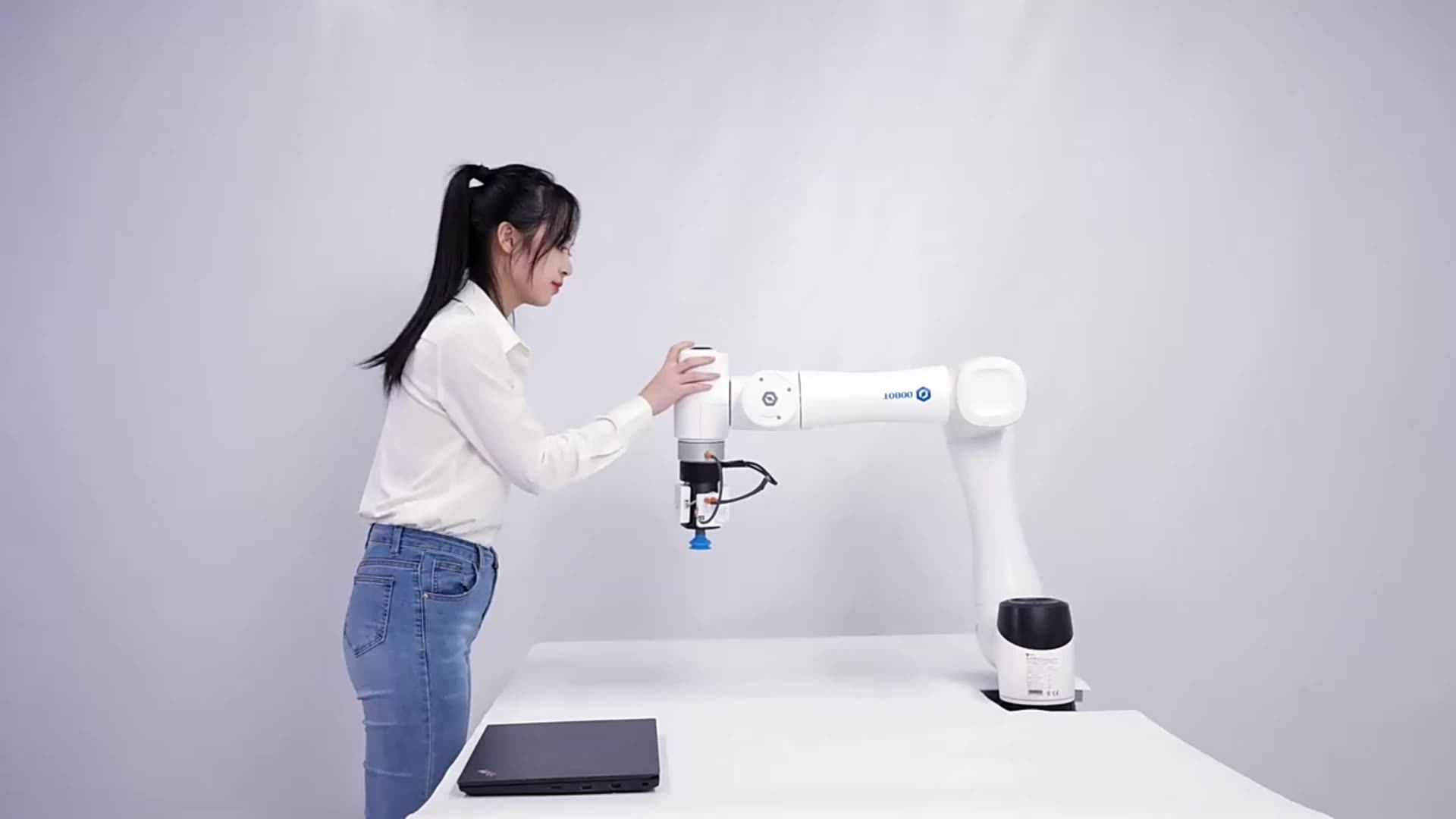 Chrt Dobot Arm Payload 3kg 6 Axis Safeskin Up-down Material Dobot ...