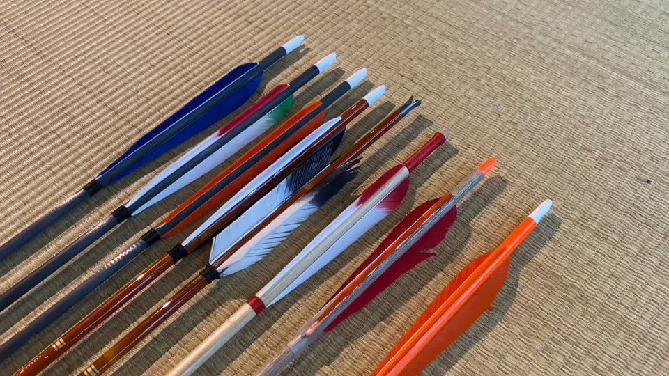 Japan Traditional Gray Feathers Self Nock Long Bamboo Arrows For Yumi ...