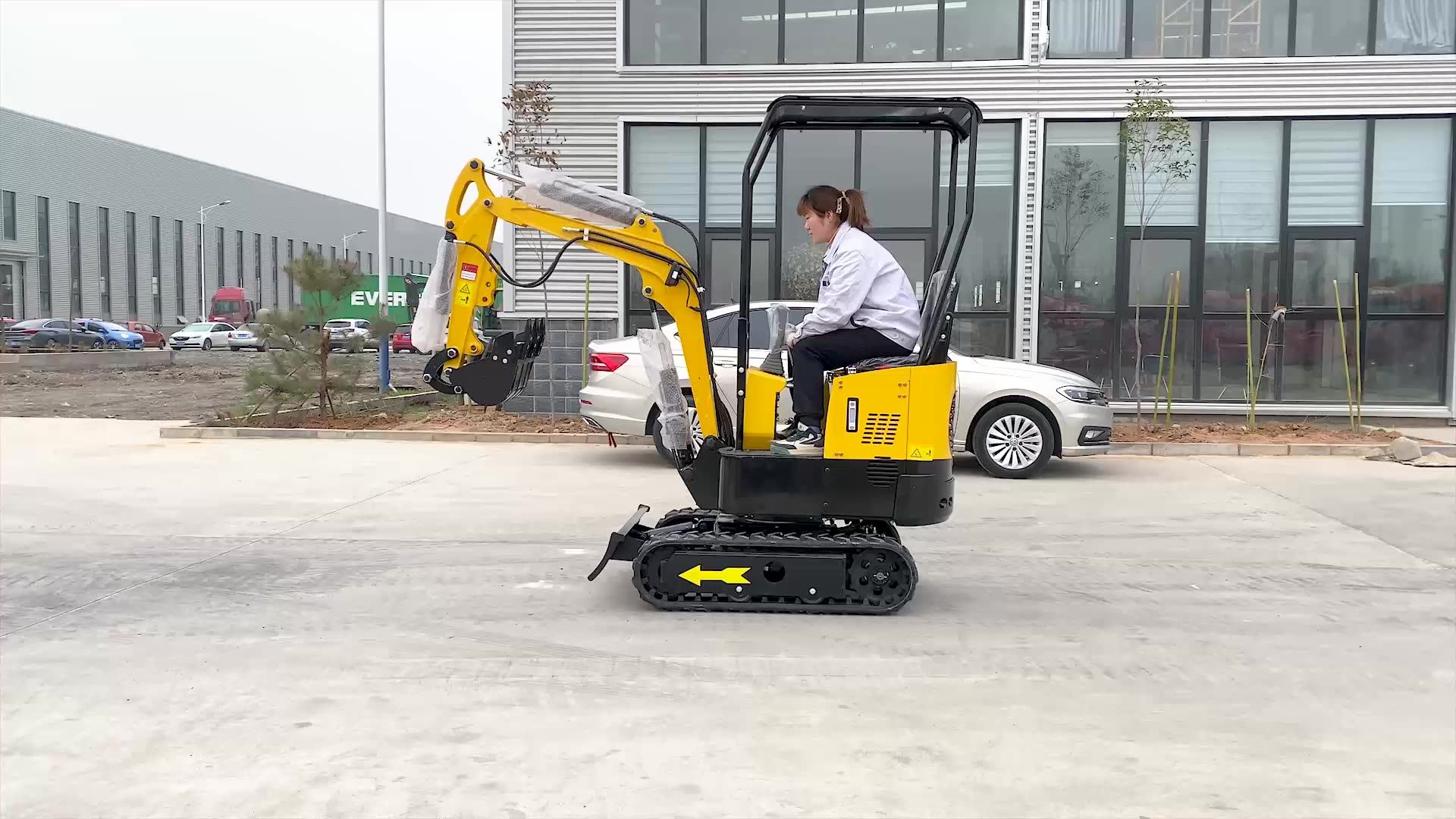 Earth Moving Machinery 1ton 0.8ton Micro Mini Excavator With Free ...