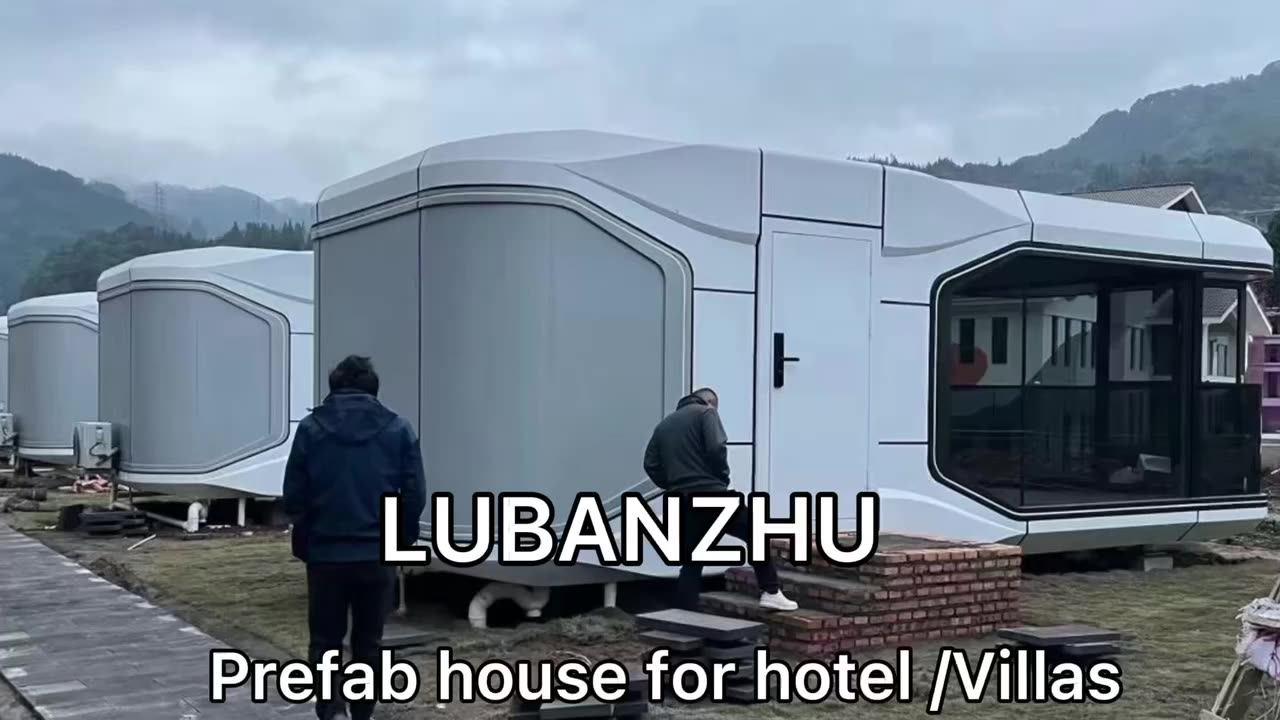 High End Life Living Mobile Container Hotel / Prefabricated Futuristic ...