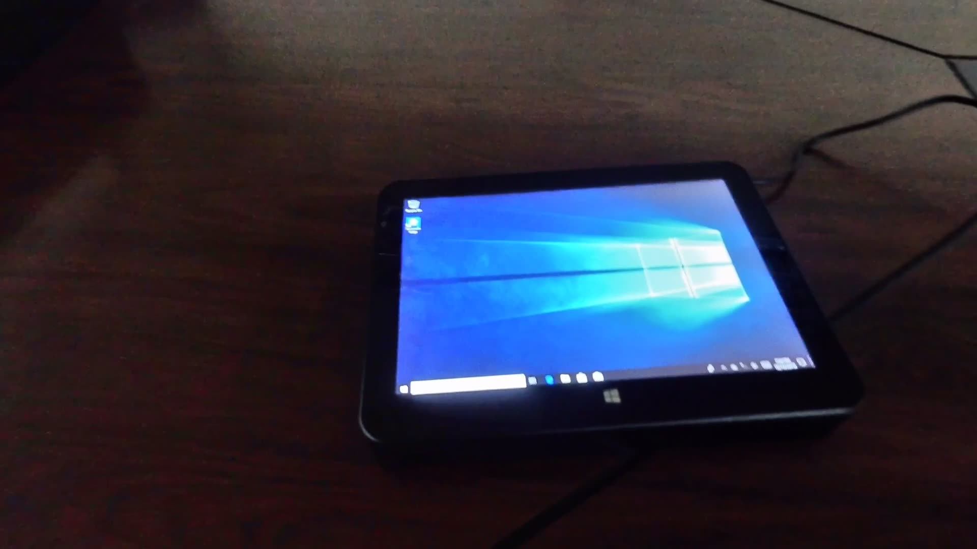 Pipo X2-3735 Industrial Mini Computer: 8-Inch All-In-One Windows Touch ...