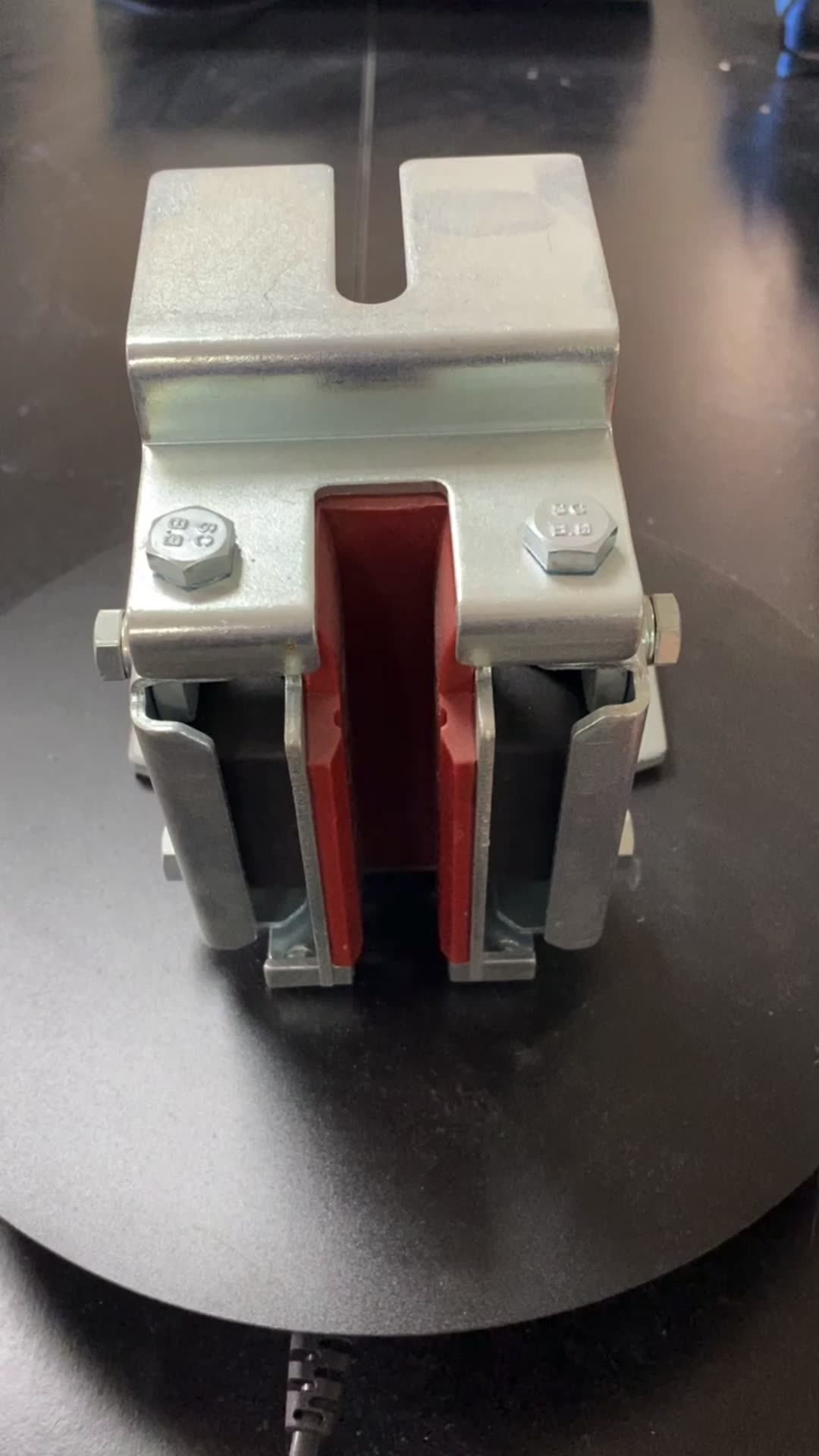 Otis Mitsubishi Type High Speed Cabin Sliding Guide Shoes For Elevator ...