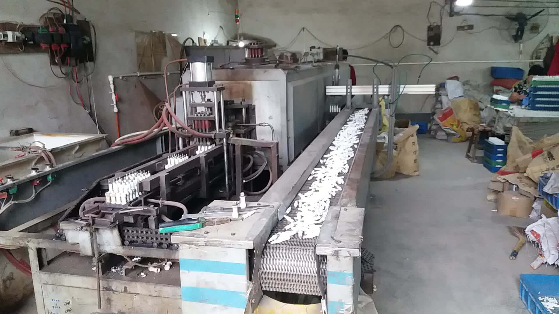 High Quality Spark Plug 1881411051 1881111061 1882911050 1885510060 ...