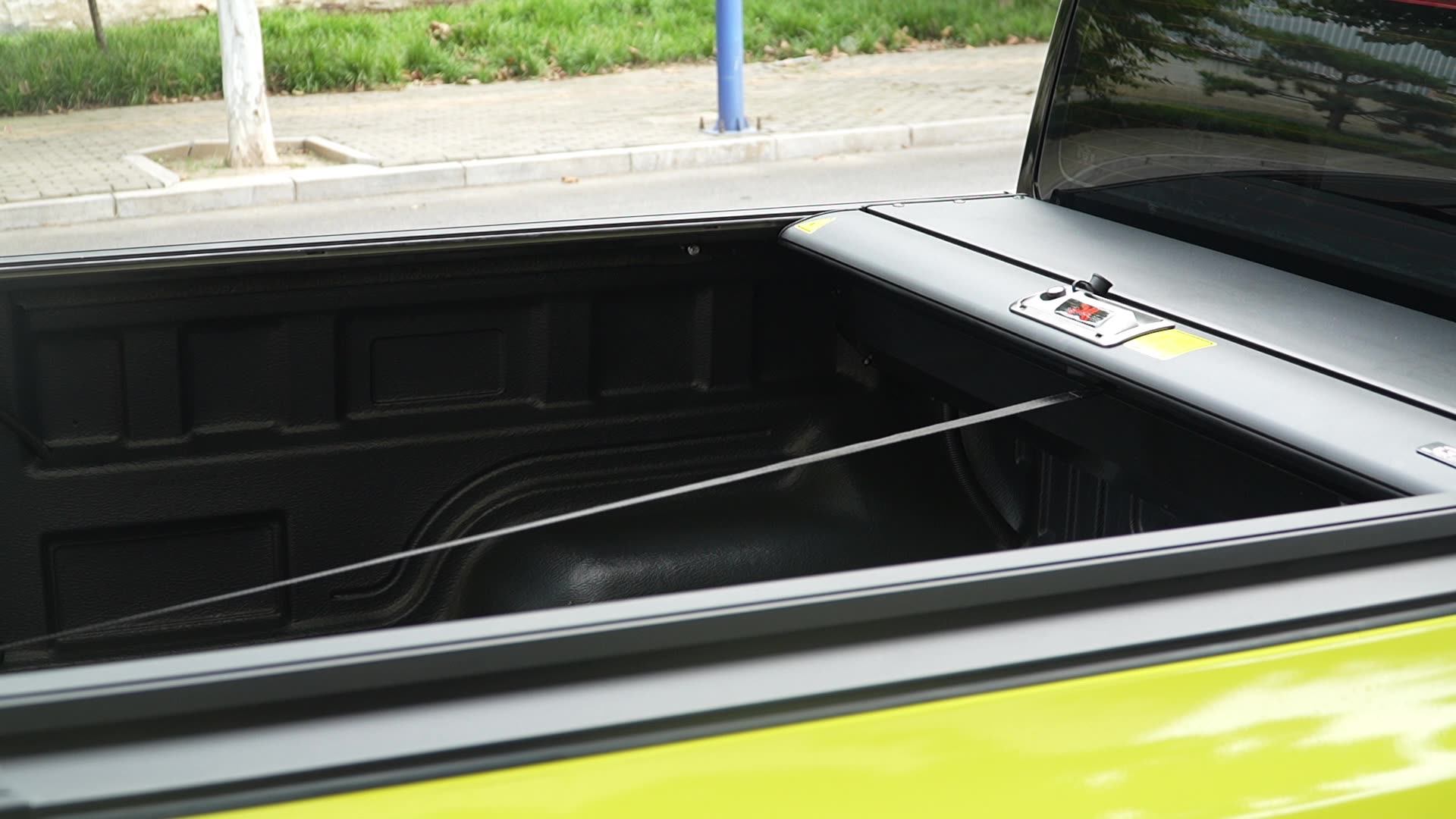 Heavy Duty Pickup Truck Roller Shutter Lid For Ford Ranger Raptor Hard ...