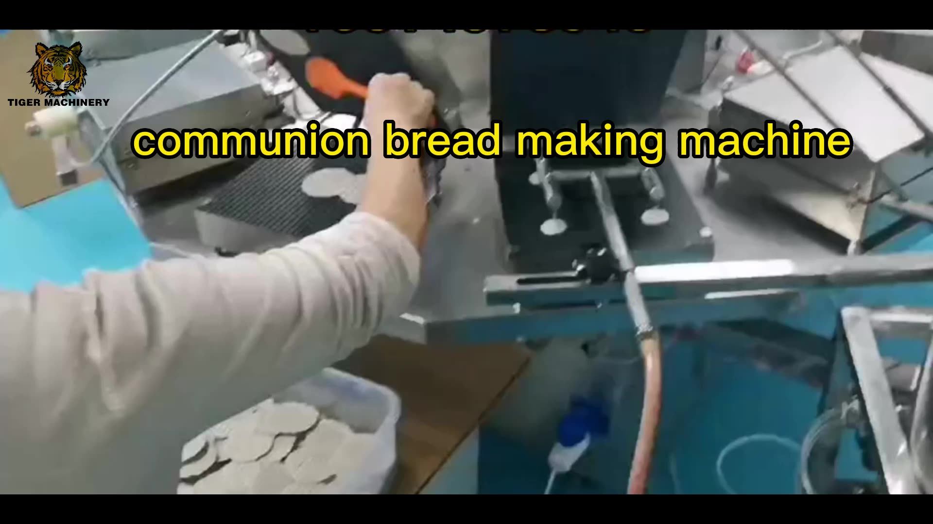 Multiple Plates Altar Catholic Christian Holy Communion Wafer Hostia ...