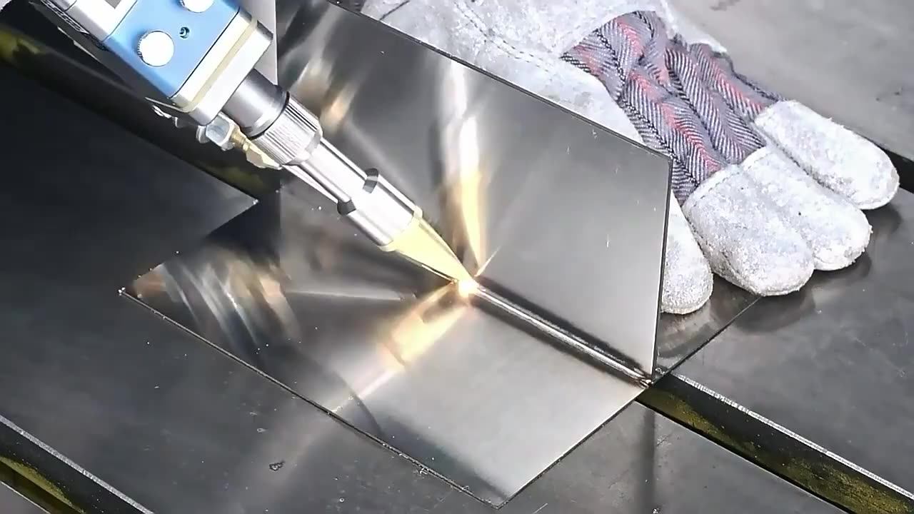 Good Price 1500w 2000w 3000w Industrial 3 In 1 Laser Cleaner Welder ...