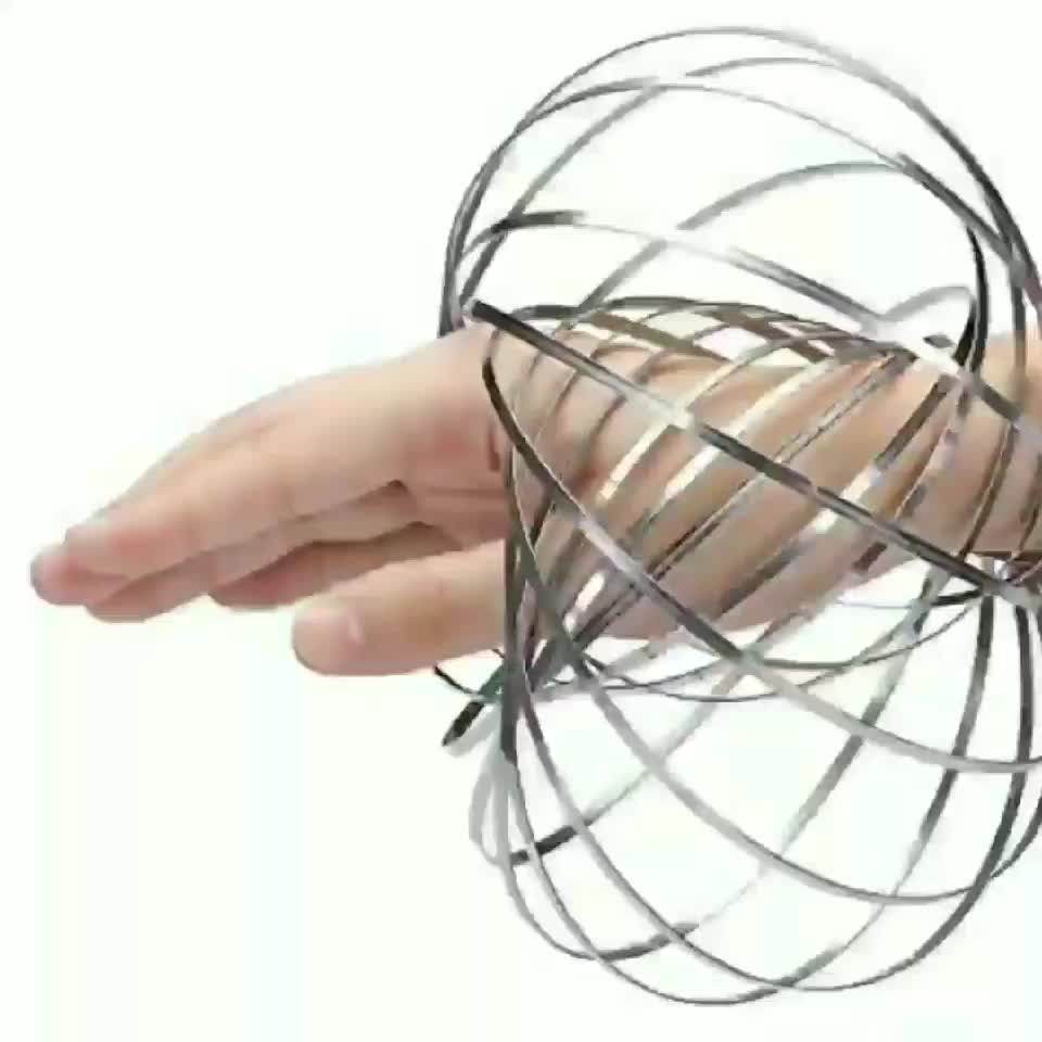 Fashion Spring Metal Toy Flow Toys - Buy Educational Spring Toy ...