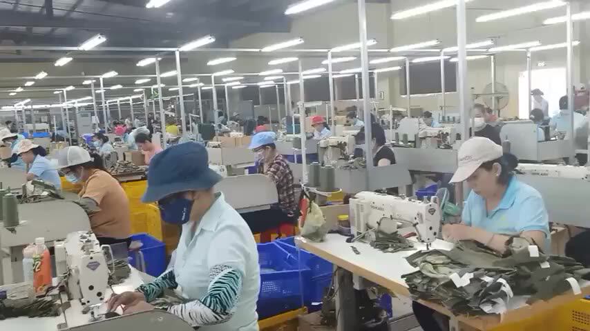 Two Tone Snapback Hat Emvbroidery Logo Custom Design Vietnam Factory ...