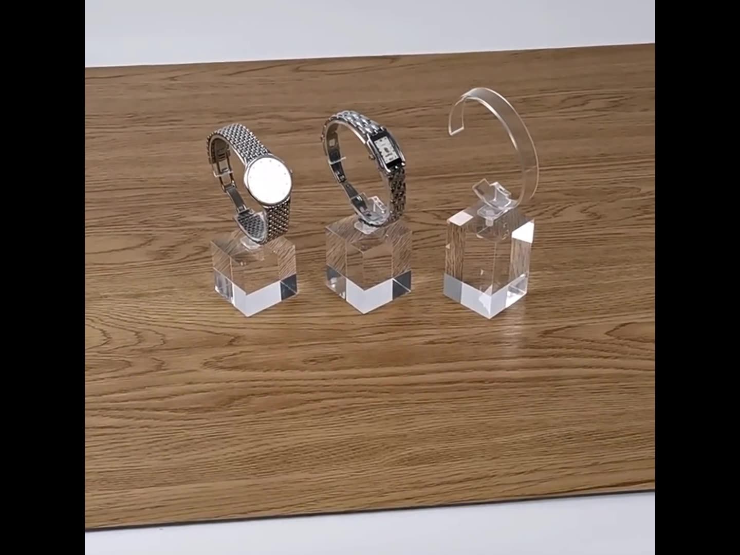 New Design Elegant Clear Acrylic Watch Display Stand Plexiglass ...
