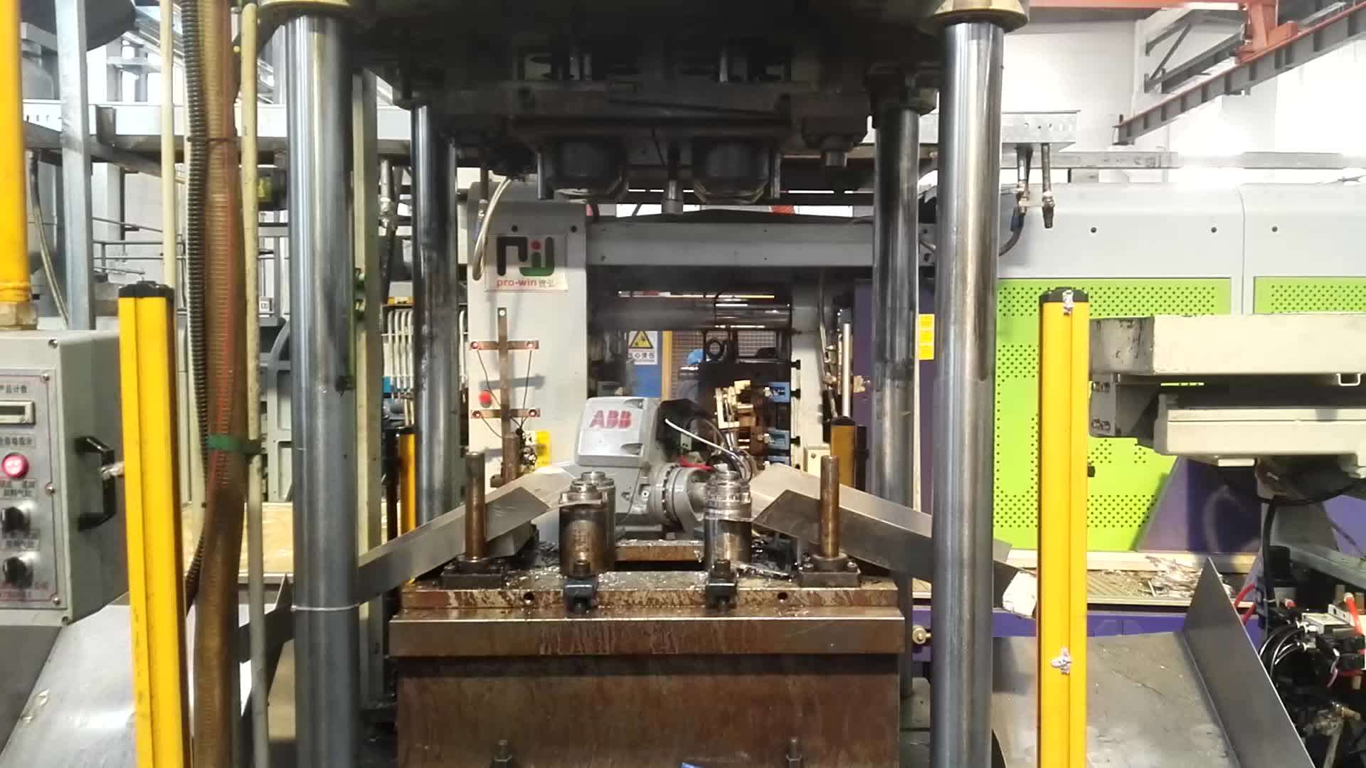 Industrial Robot Abb Cnc Robot Arm Irb 4600 Payload 45kg Reach 2050mm ...