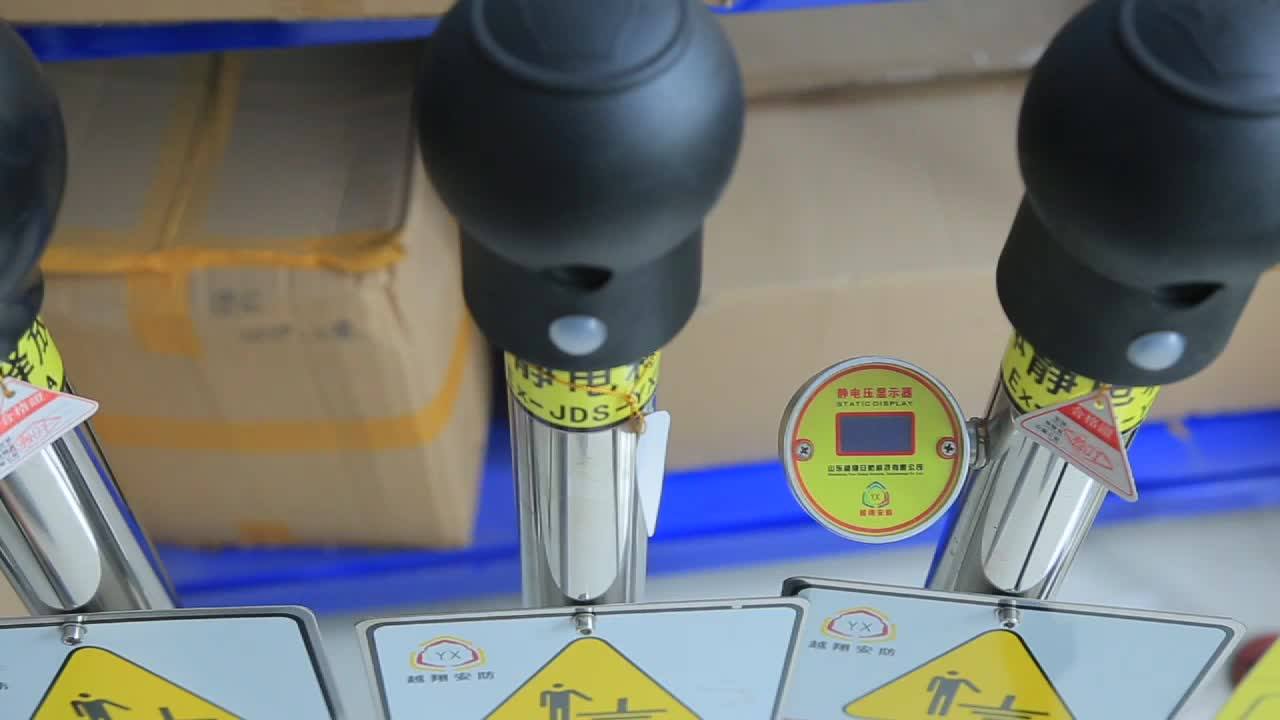 Touch Alarm Type Electrostatic Discharge Device For Human Body - Buy ...