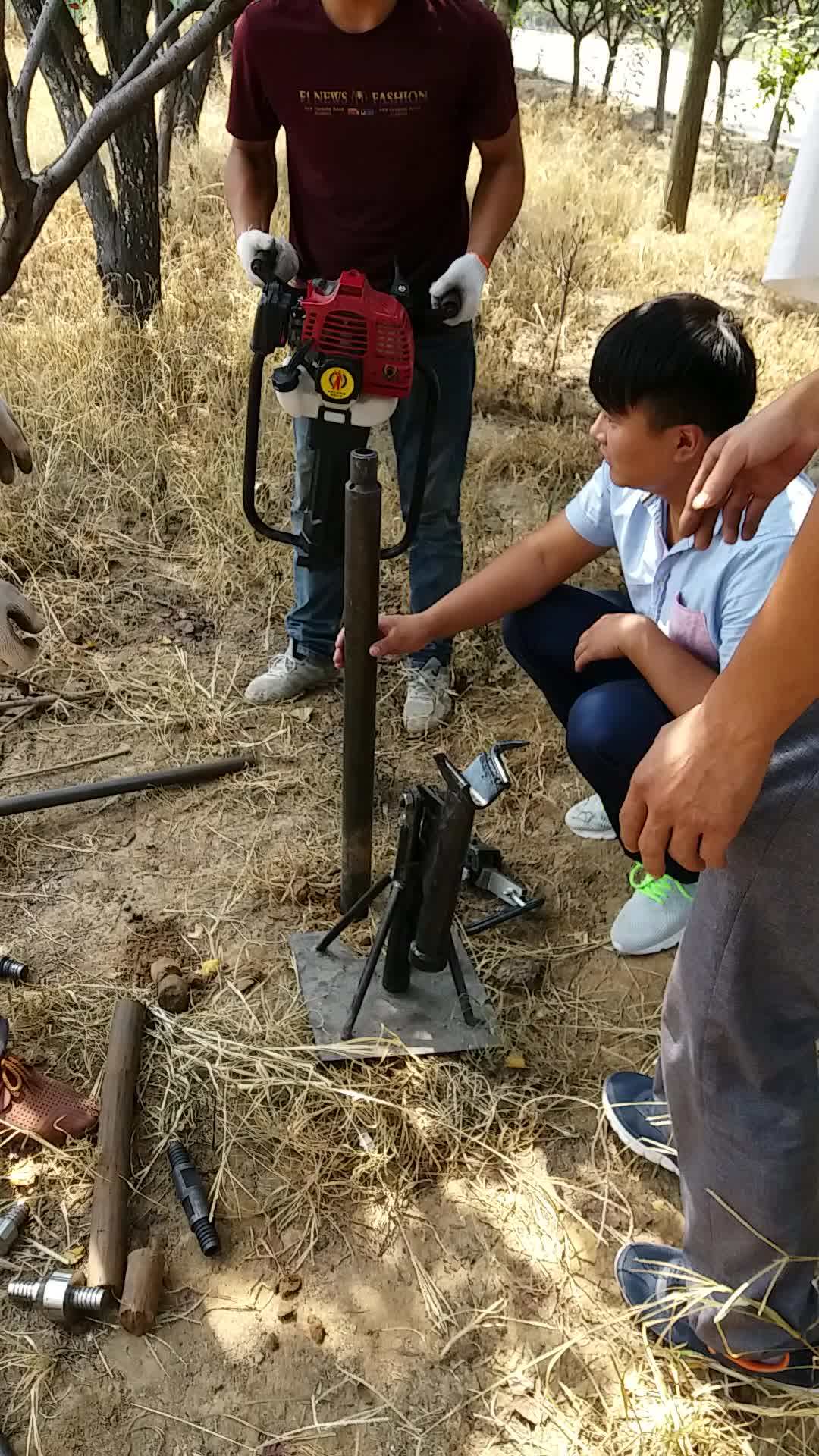 Portable Qtz-1 Soil Investigation Drilling Machine / Geotechnical ...