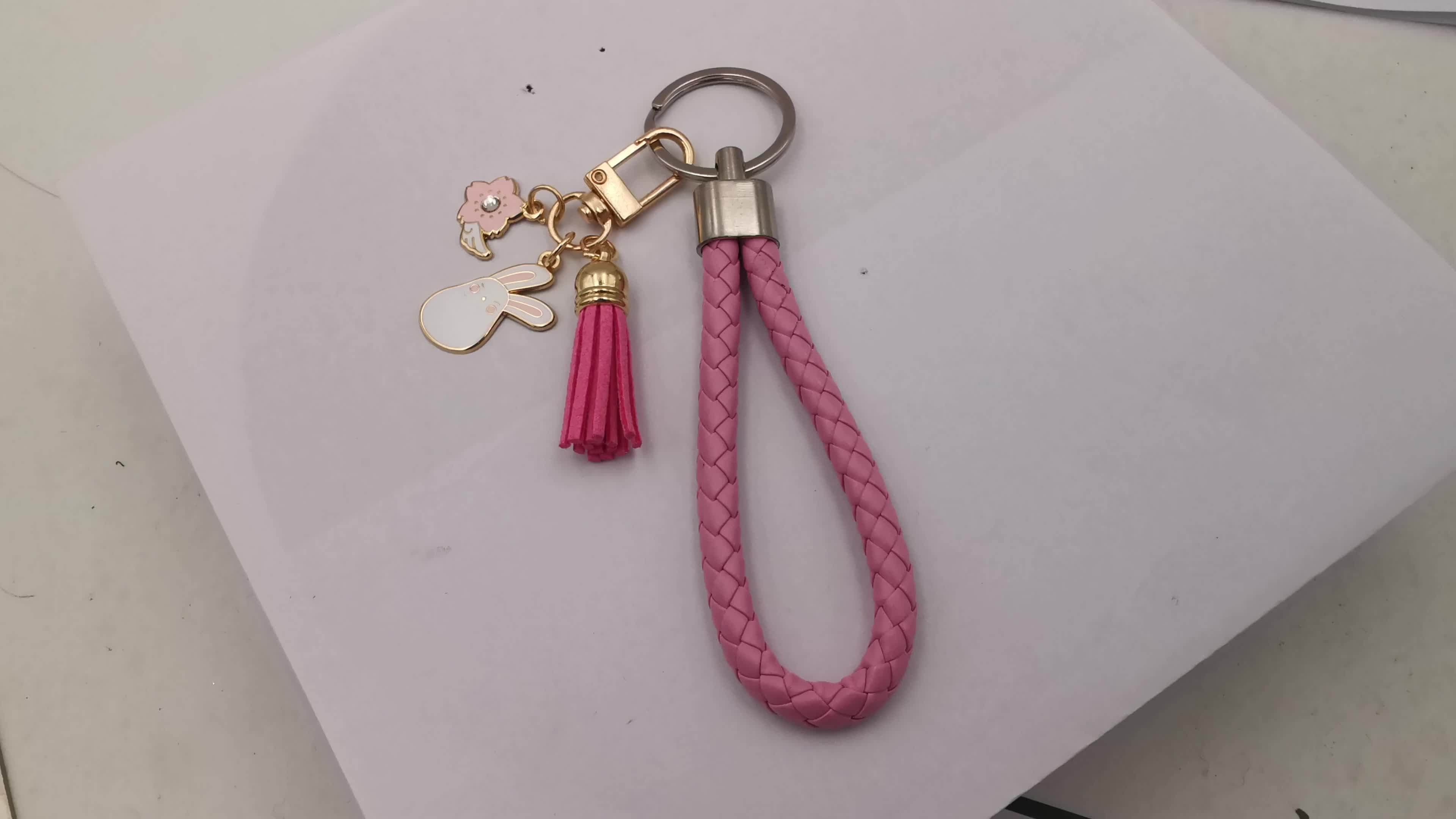 Custom Cute Rabbit Gold Hard Enamel Keychain - Buy Custom Keychain ...