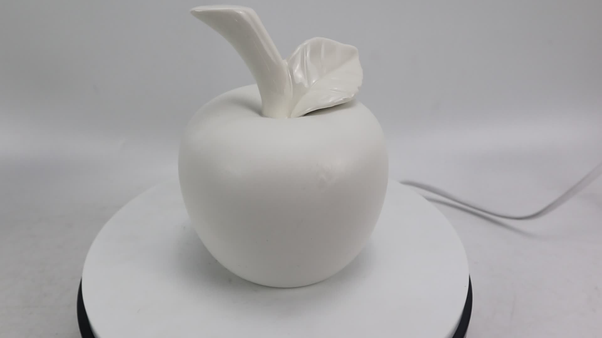 Large Porcelain White Ceramic Apple For Home Decoration - Buy Ceramic ...