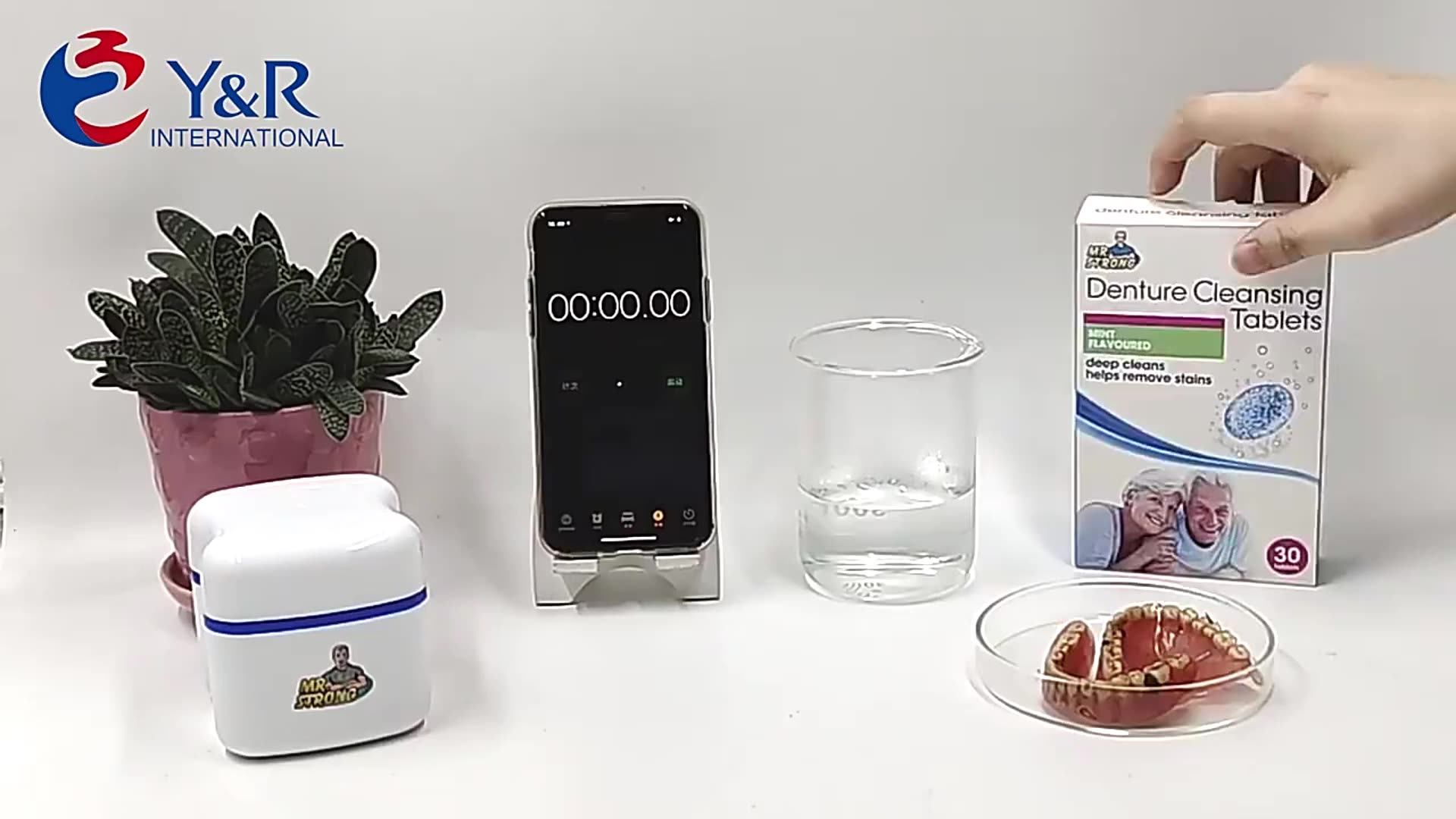 Hot Sale Effervescent Denture Cleansing Tablets Teeth Retainer Cleaner ...