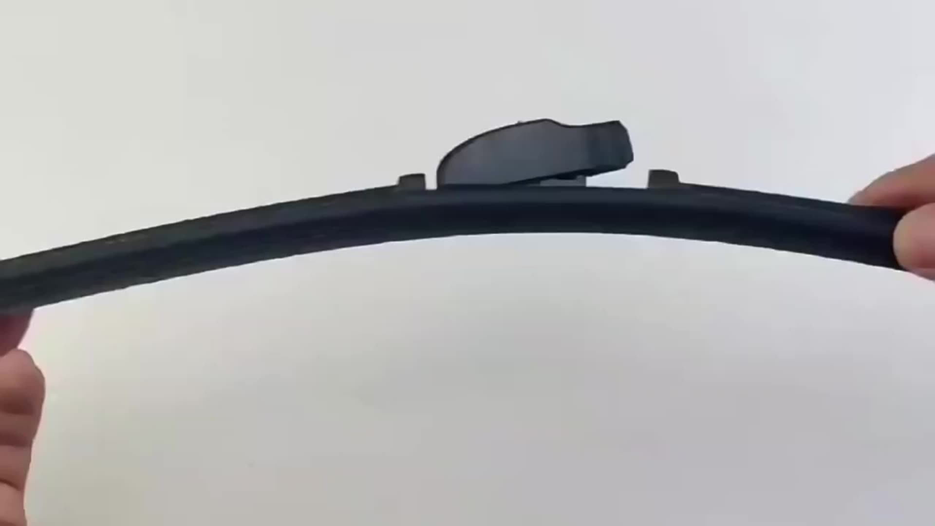 High Level Multifunctional Clean Windshield Soft Bracketless Beam Type ...