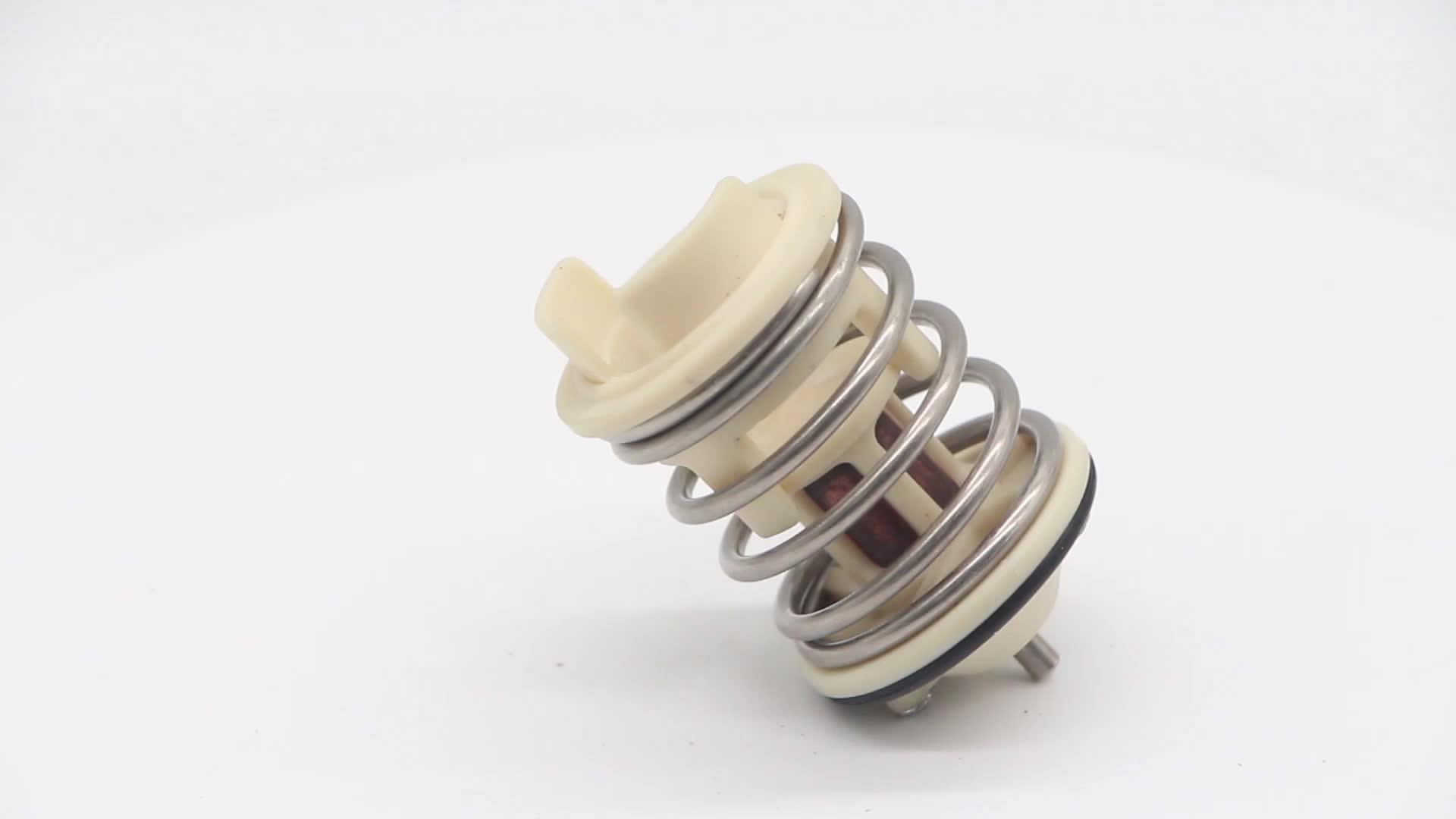 Auto-onderdelen Thermostaat 03h121113a 03h121113b Voor Audi Q7 3.6 Fsi ...