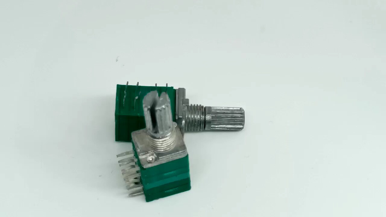 Carbon Film Rotary Potentiometer With 9mm Metal Handle,Four Rows And 12 ...