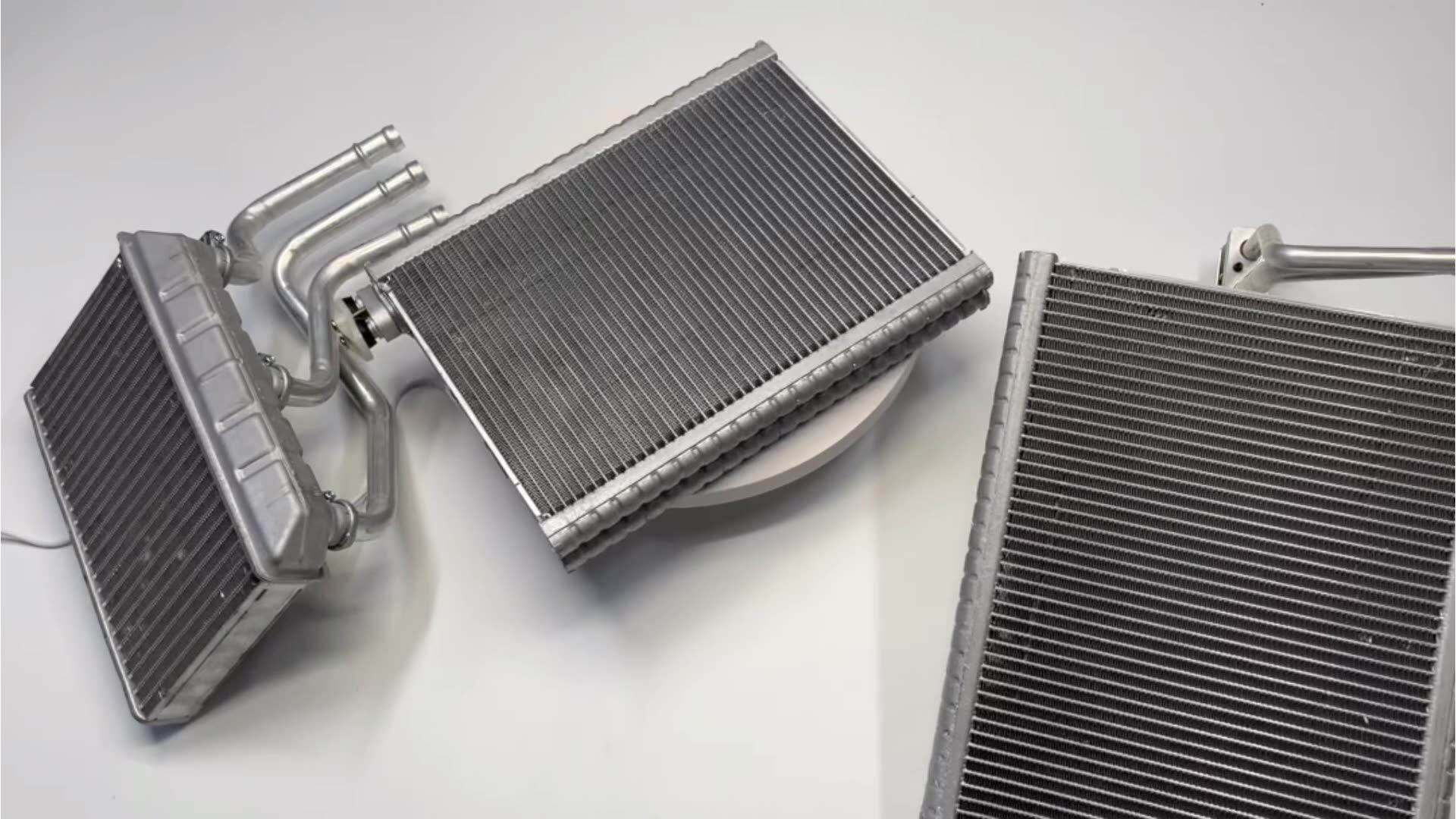 Spot Wholesale Car Heater Radiator Air Conditioner Radiator For Isuzu ...