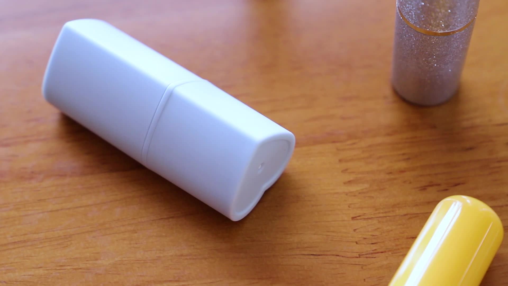 Custom Round Plastic Slim Solid Lip Balm Tubes White Empty Glue Stick ...