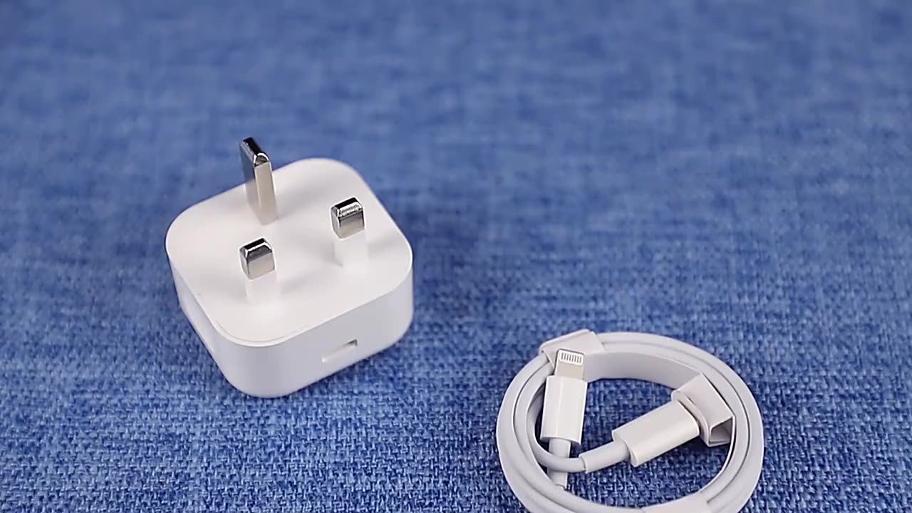 Type C Pd 18w 20w Fast Charger For Apple Uk Plug Fast 20w Pd Charger ...