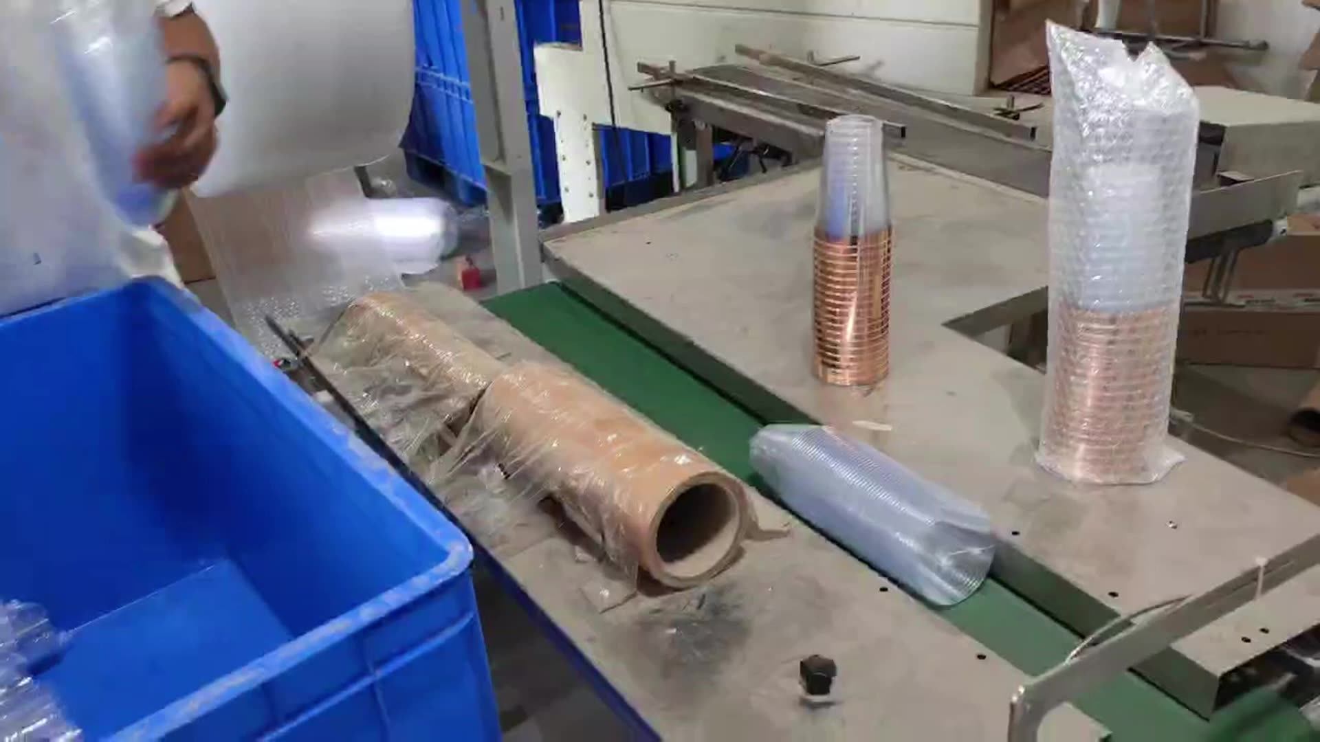 Three Servo Motor Auto Horizontal Packing Machine For Paper Cup - Buy ...