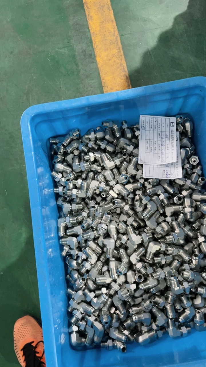 Bsp Thread 60 Degree Cone Sealing Or Bonded Seal Stud Ends With Cutting Ring And Nut Adapter ...