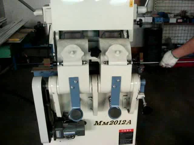 Stainless Steel Brass Round Tube Grinding Machine Pipe Sanding Machine ...