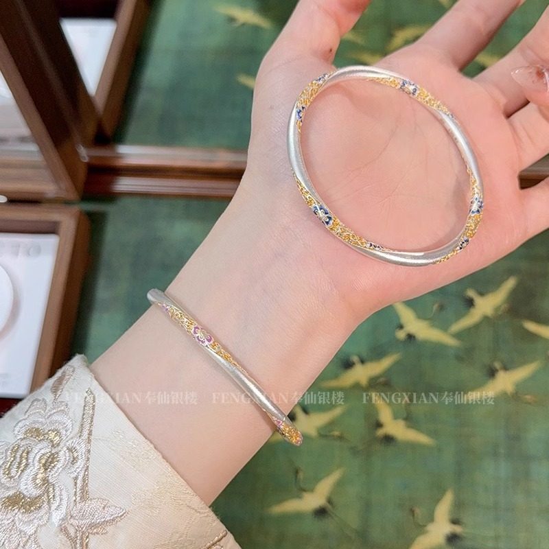 "scorching frost" 999.9 pure silver floral bangle: a modern take on traditional chinese ...