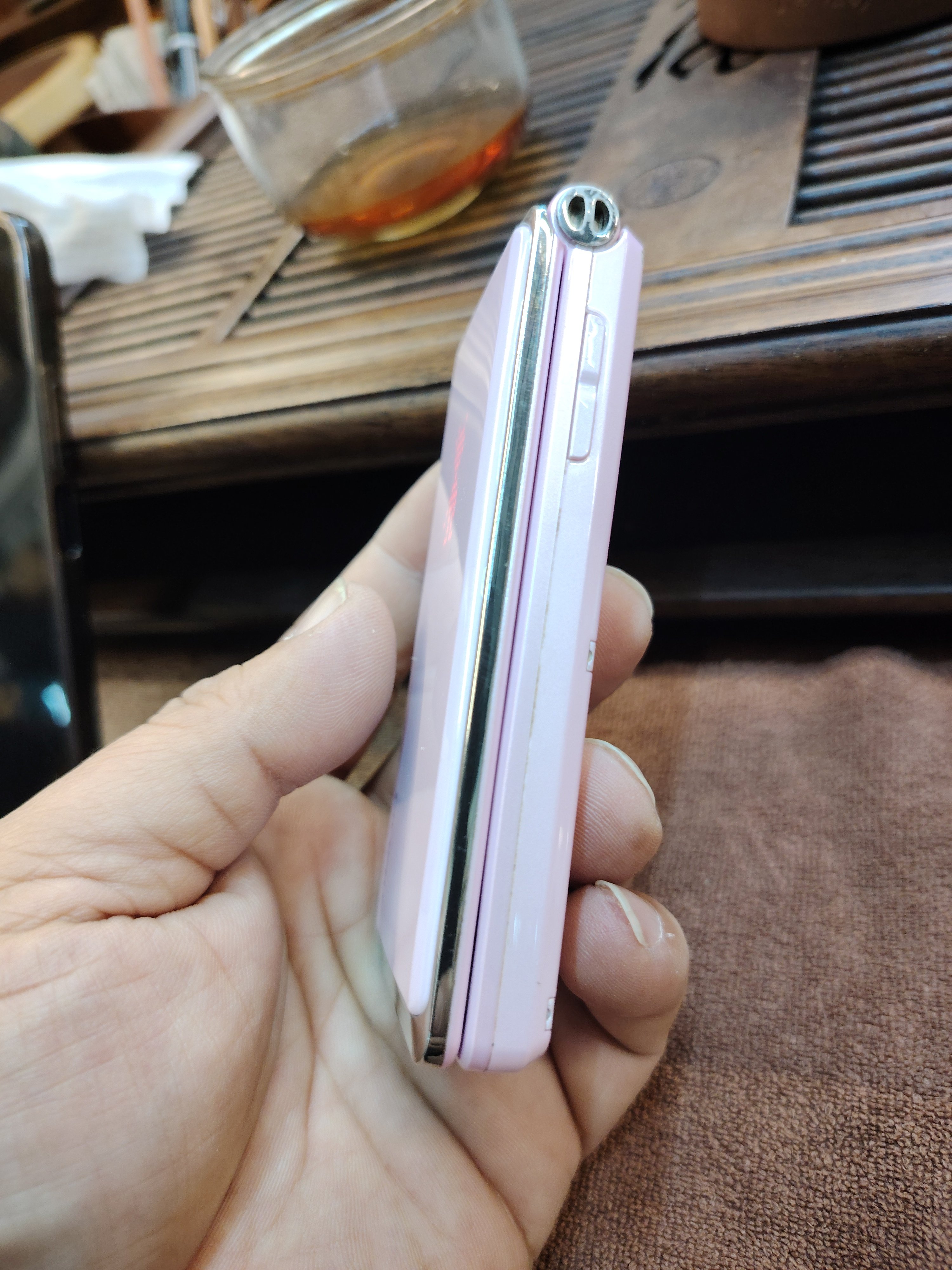 朵唯简爱S728：翻盖机的数字复古主义，是情怀还是工程妥协？_手机用品_淘宝数码网