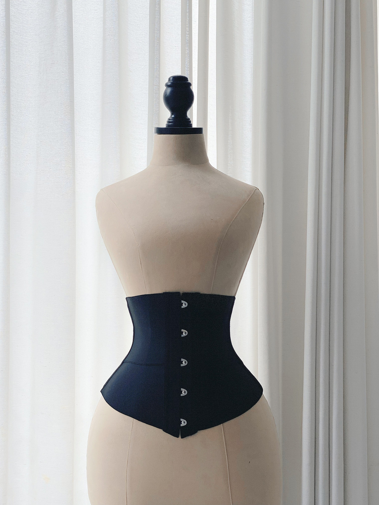 BLACKQ沙漏外穿塑身收腹带： 让你秒变S曲线的秘密武器！💪-塑身腰封-淘宝好物网