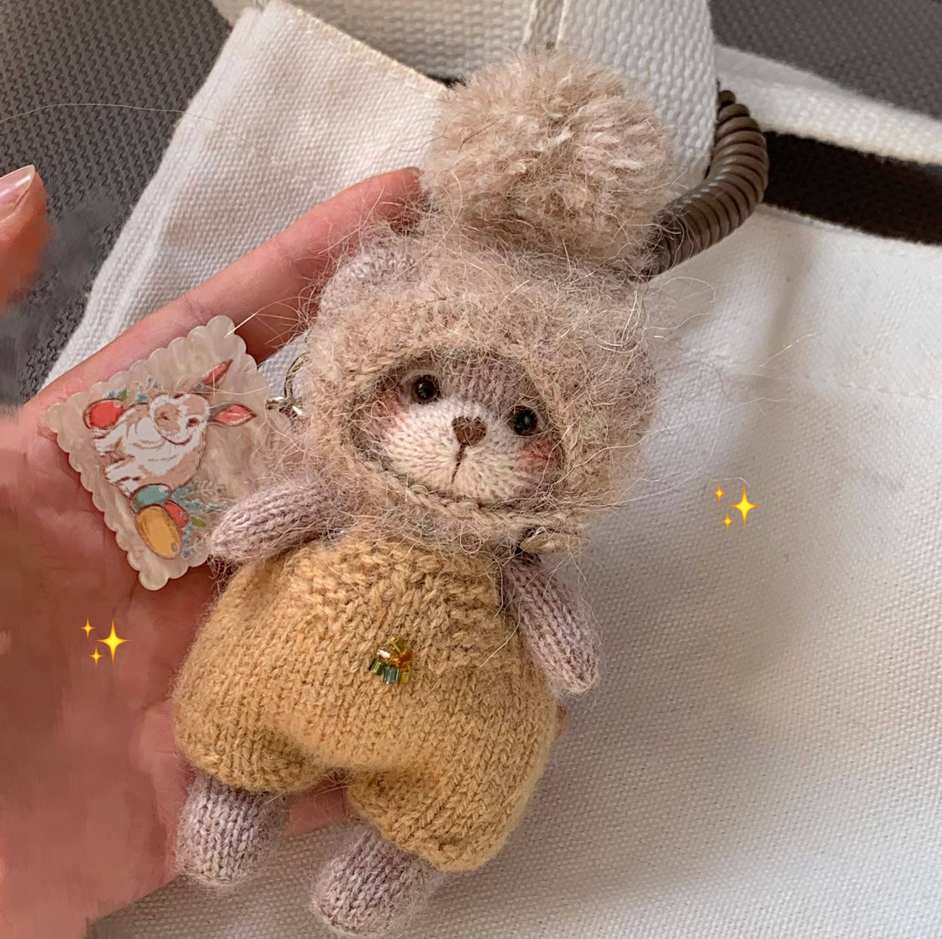 Furry companionship 💖 | Handwoven bear pendant 🎀