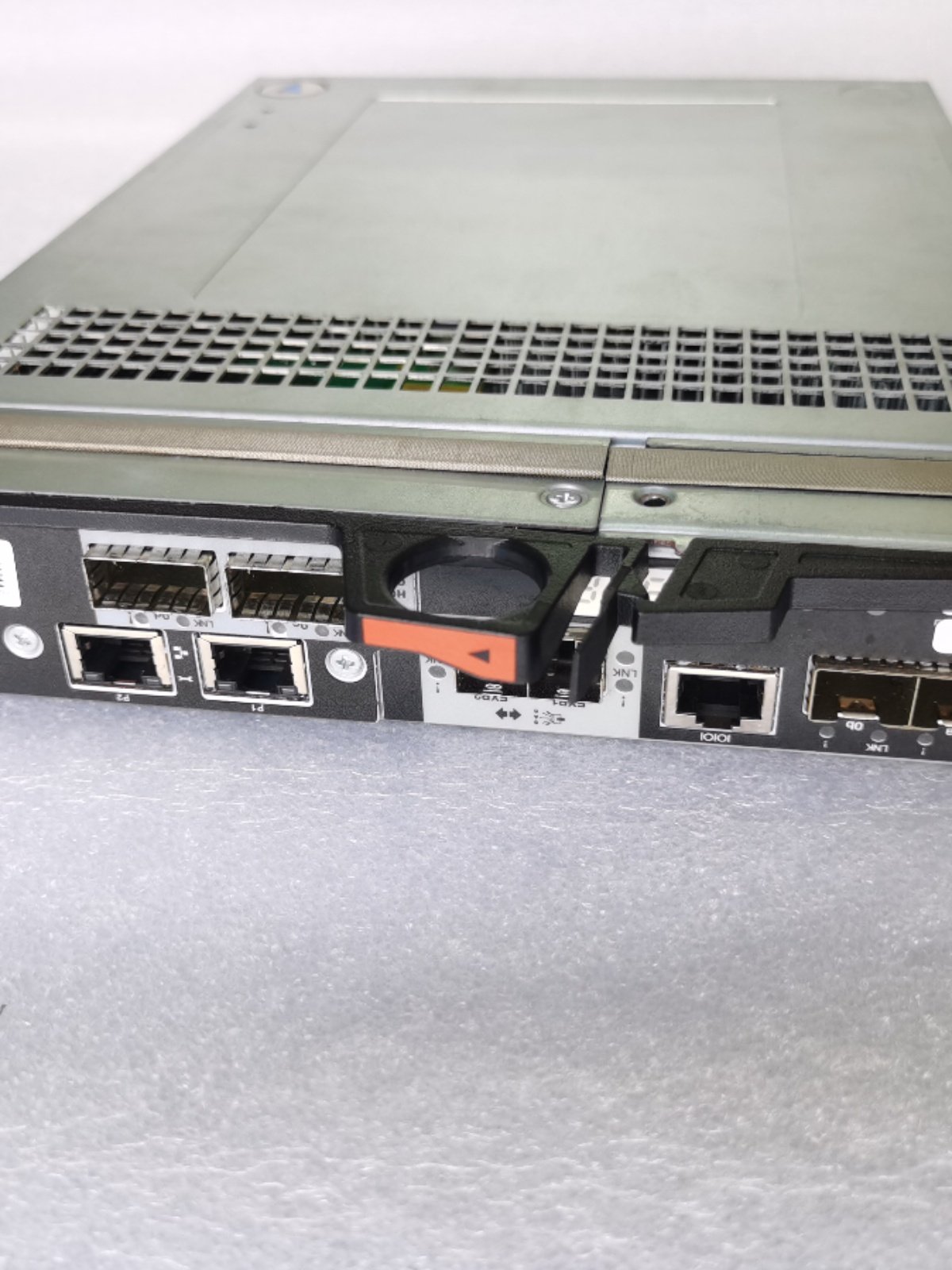 111-03806 NETAPP E2800 Controller E-X574812A-SG - kkomputertech