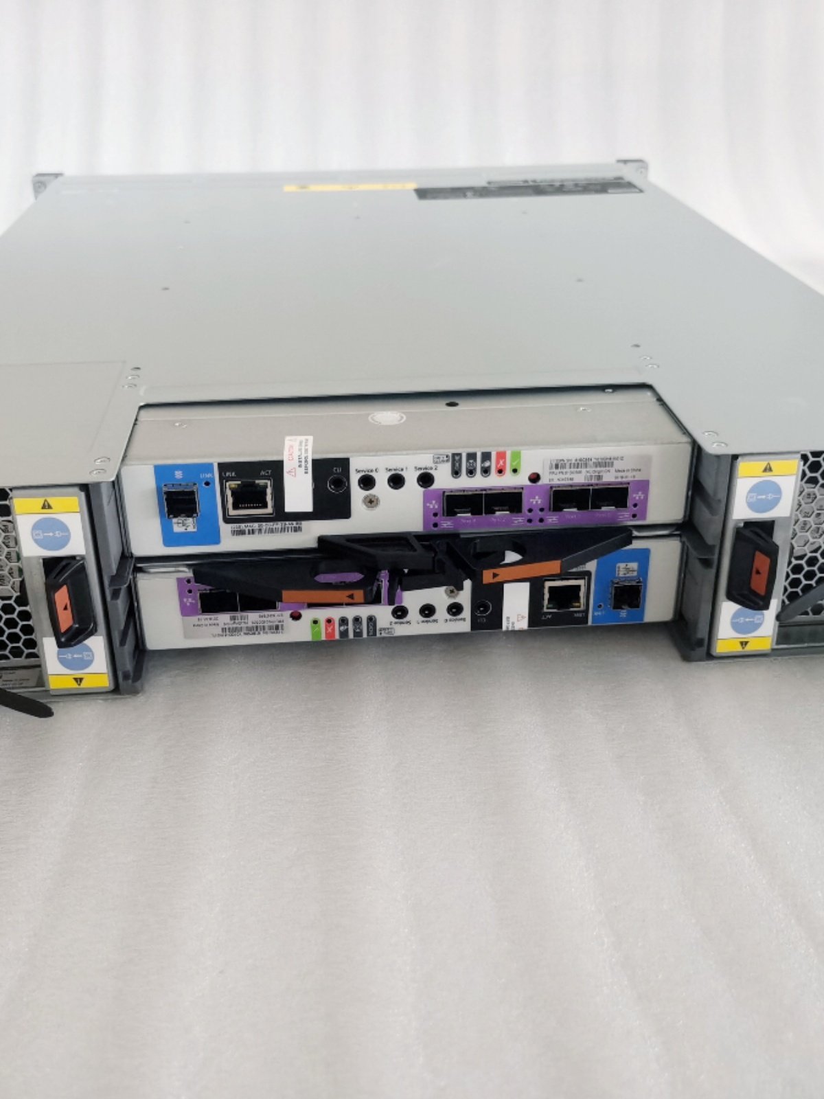 4617A31 Lenovo ThinkSystem DS4200 LFF Storage 4617-HC1 Dual Control ...