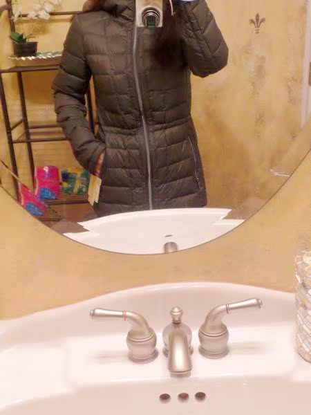 Купить Женский пуховик Акции по очистке потери сейчас! Майкл Корс МК ...