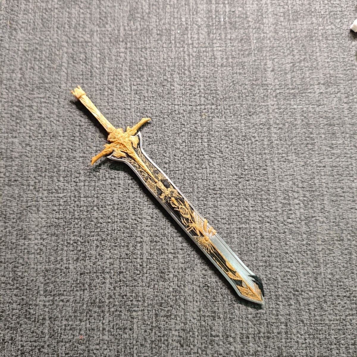Love and deep space dark ornament king's sword - a must-have collectible 👑