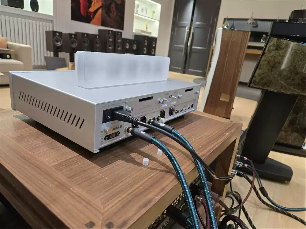 艾美DMP80数位转盘播放器 D35PRO高解析音乐播放器国行代理