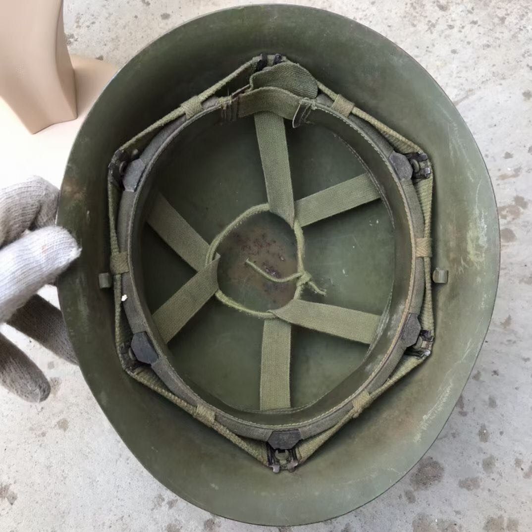 [USD 14.24] Collect the old GK80 helmet heavy helmet tactical training ...