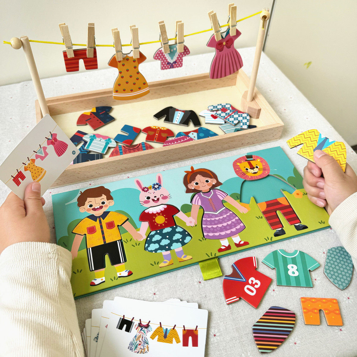 Here comes the early education toys that babies love the most! clothes ...