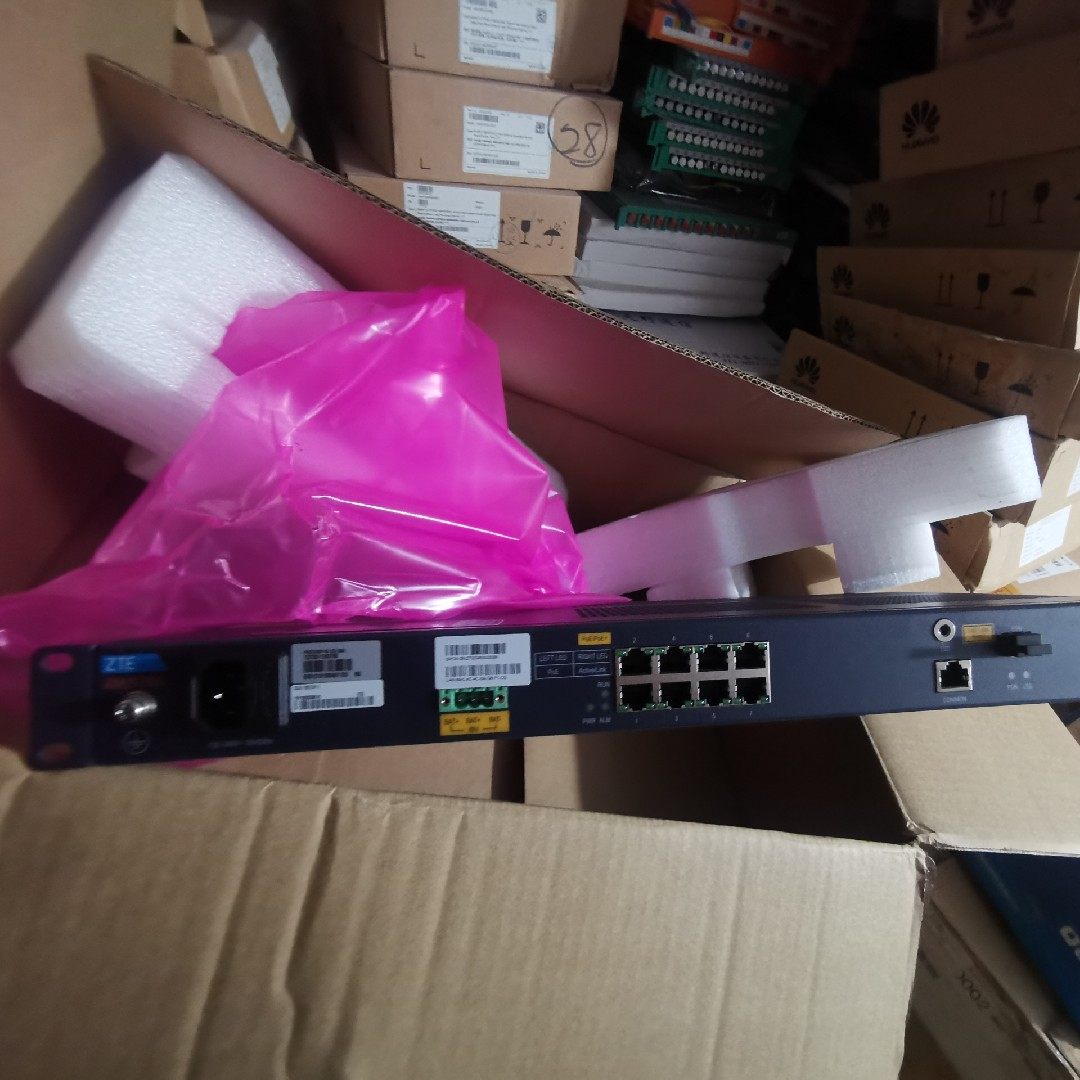 ZTE ZXR10 F822-8P GPON 8口千兆POE ONU MDU光纤交换机