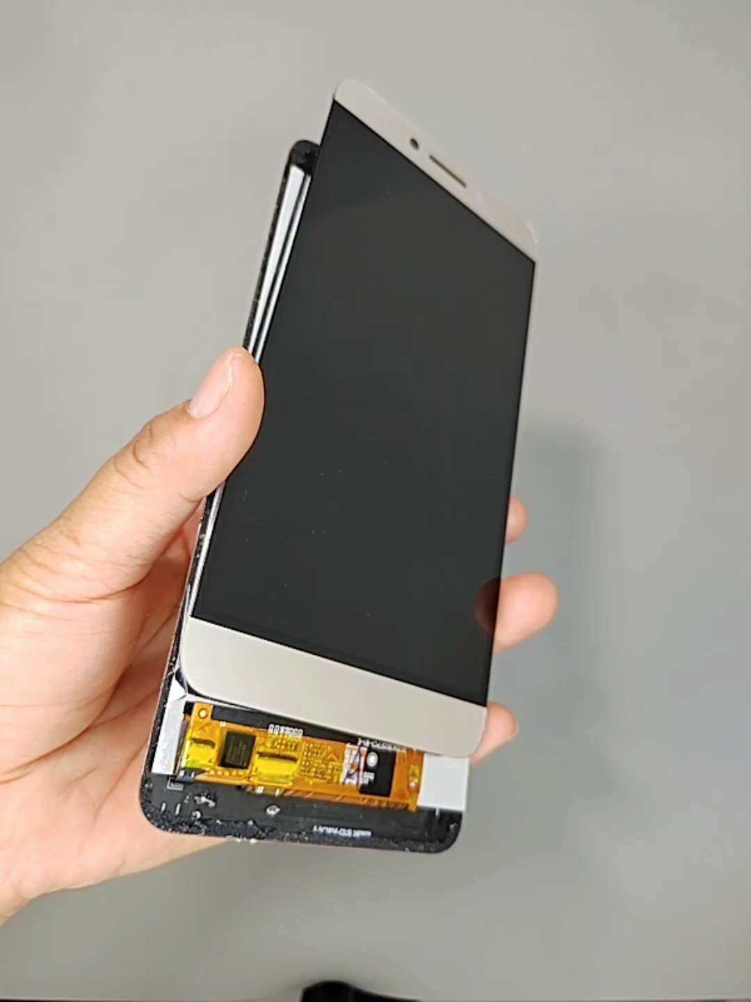 什么是手机屏幕总成？乐视MAX2换屏实录 - 好物爆料 - 淘江湖