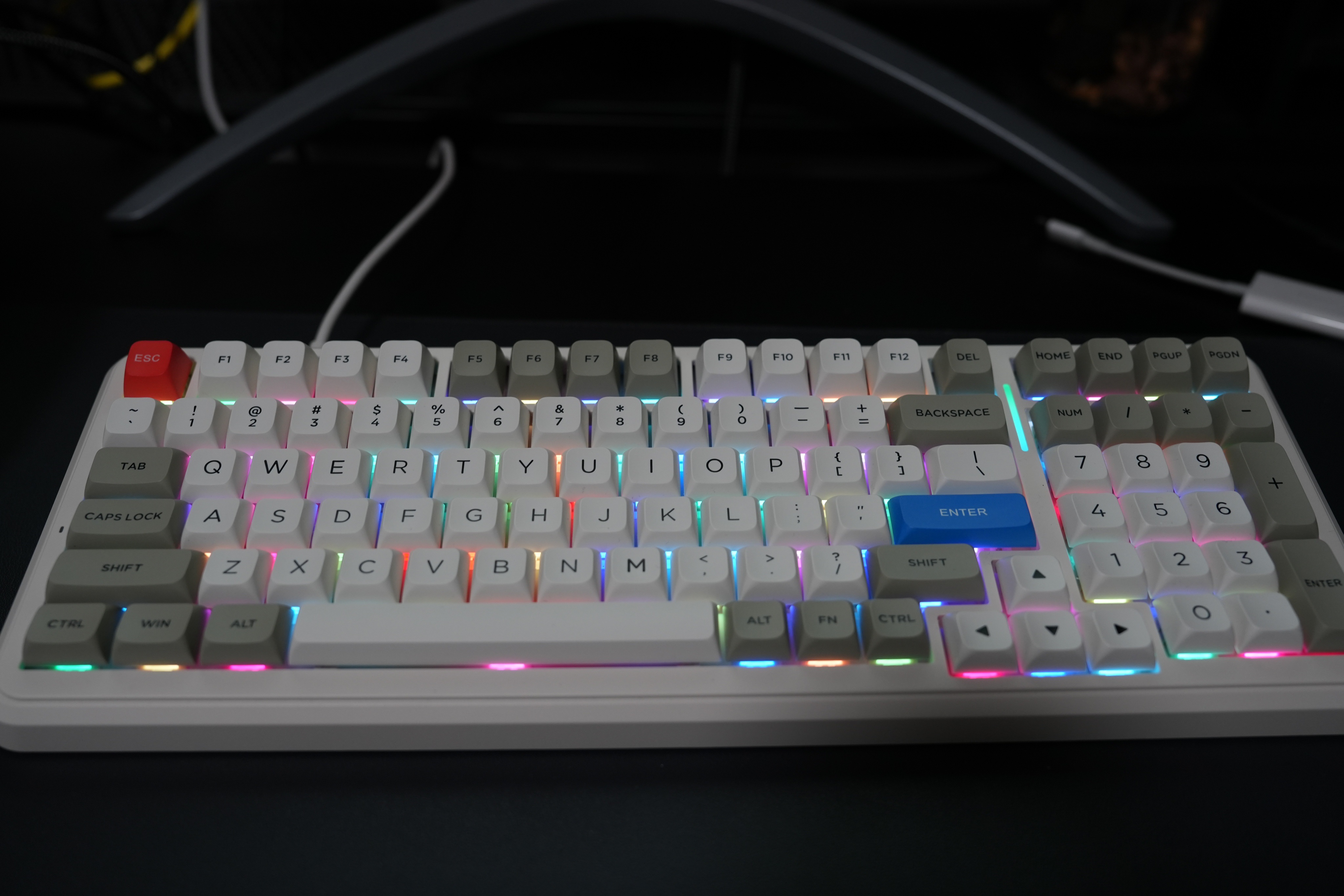 MCHOSE迈从K99 V2客制化机械键盘无线蓝牙三模电竞游戏专用侧刻评价 - 淘宝网