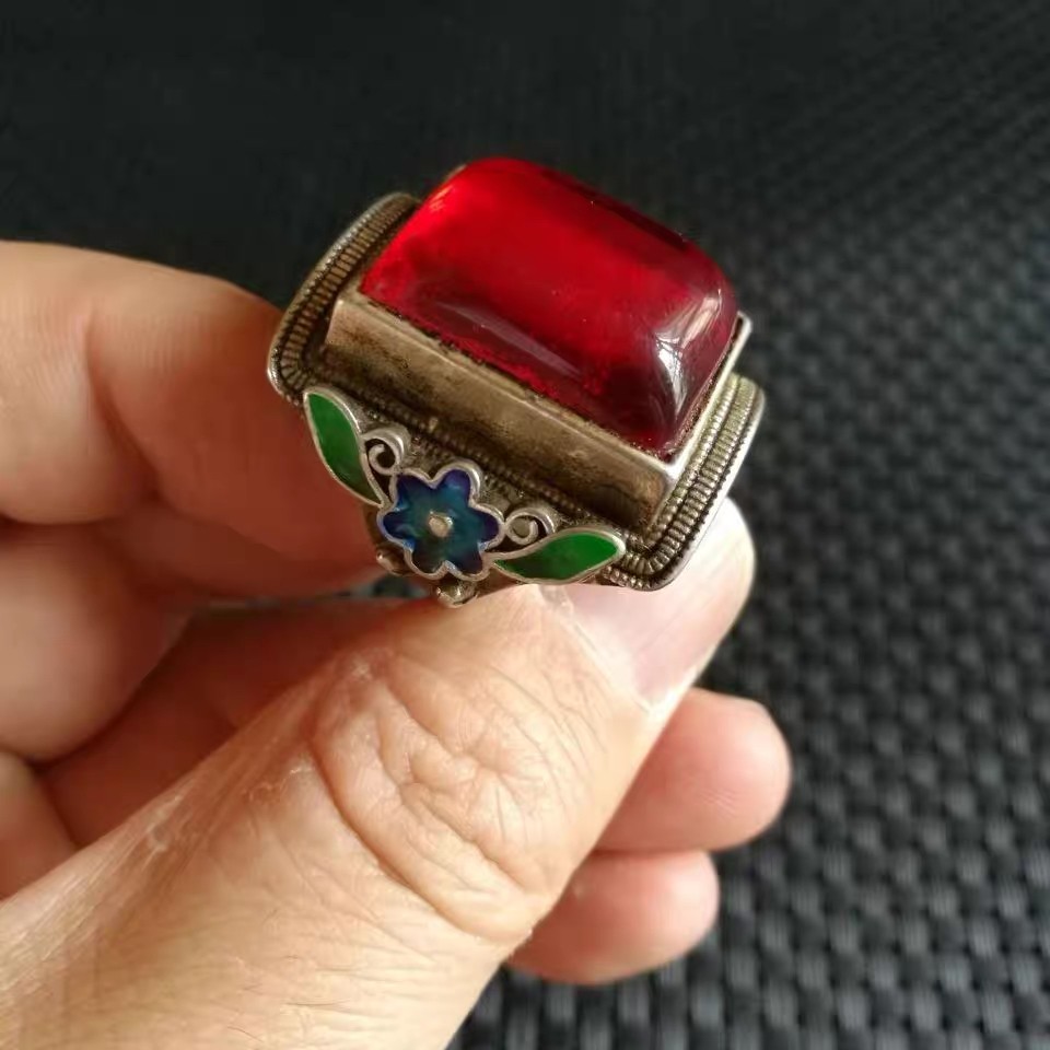 古玩收藏红宝石长方形戒托戒面老银镶嵌开口银戒指足银戒指，复古魅力，你值得拥有！-手饰-淘宝好物网