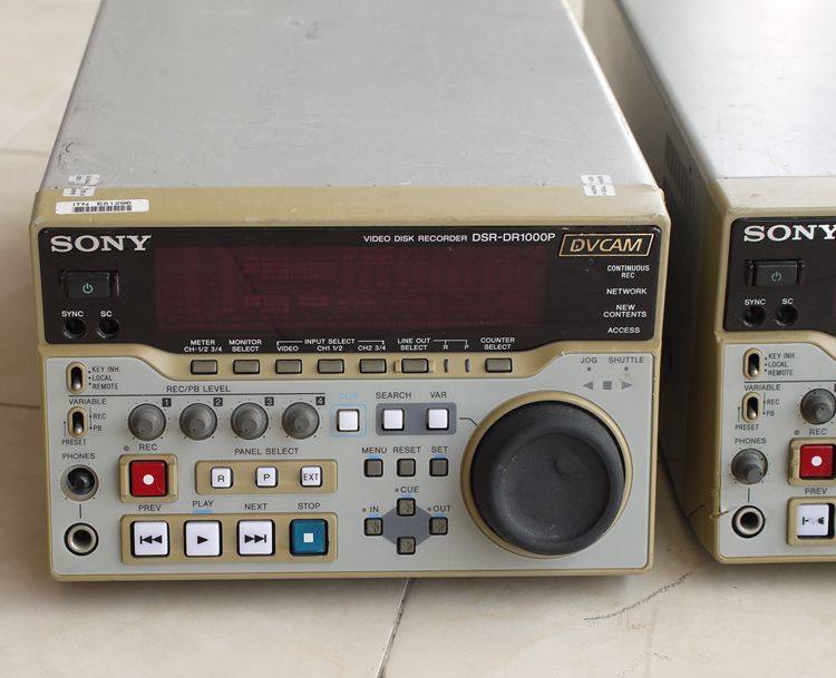 HIFIDIY论坛-索尼 DSR-DR1000P DVCAM 硬盘录像机、松下 BT-M1420PY 14寸广播级CRT彩色监视器 ...