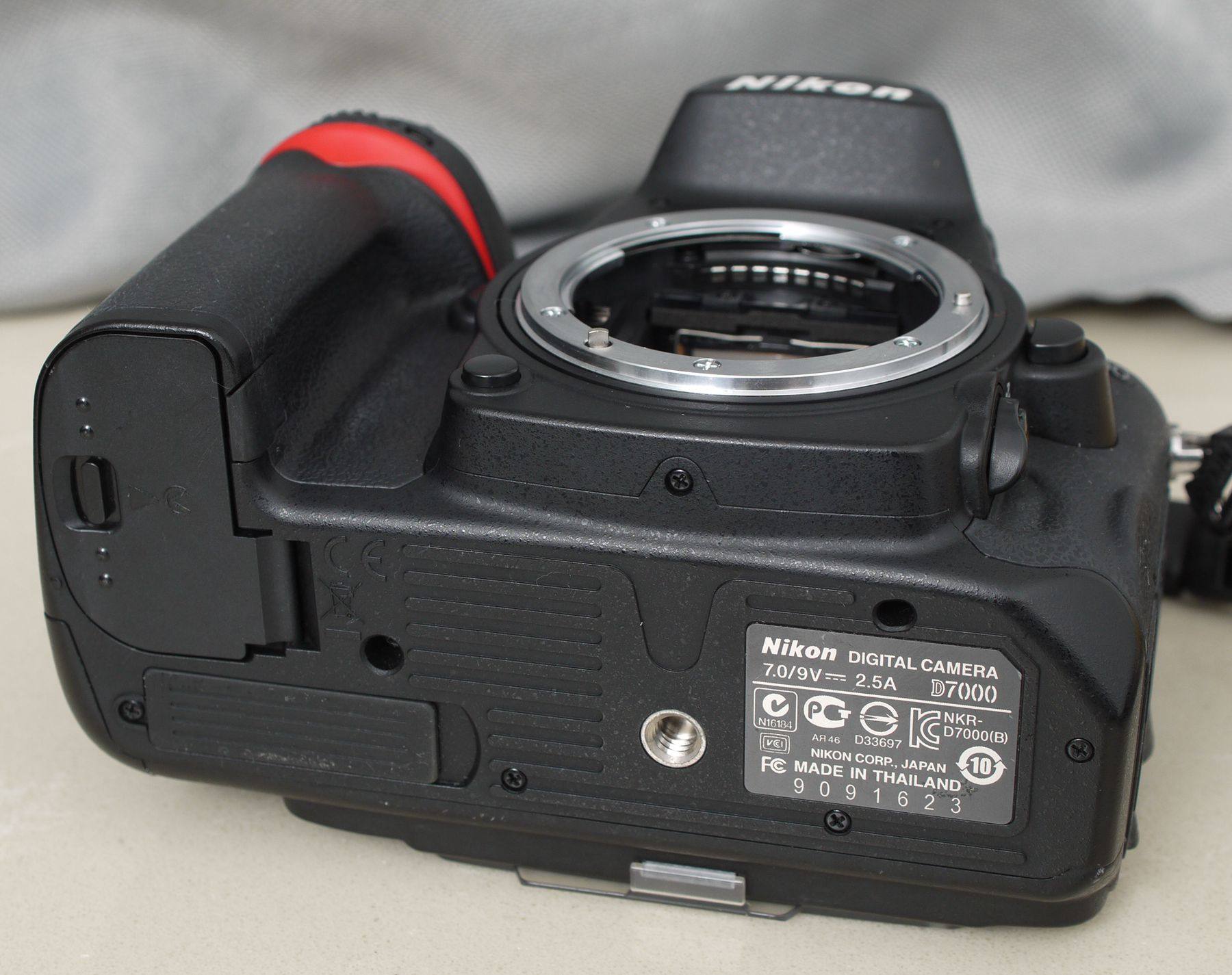 HIFIDIY论坛-尼康 D7000 数码单反相机、尼康 50mm 1:1.4 D 自动镜头、适马 20mm 1:1.8 - Powered ...