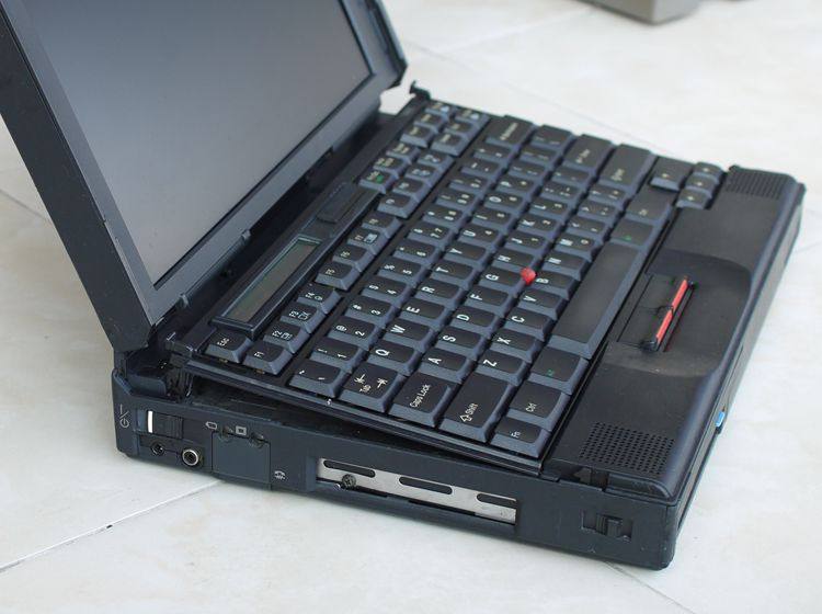 HIFIDIY论坛-古董收藏笔记本电脑：IBM ThinkPad 760EL、DELL Latitude XPi CD、NEC PC-9801 ...