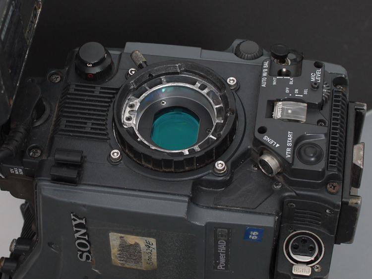 HIFIDIY论坛-索尼VX2100E DV摄像机、MSW-900P MPEG IMX 广播级摄像机、松下 CRT寻像器 - Powered ...