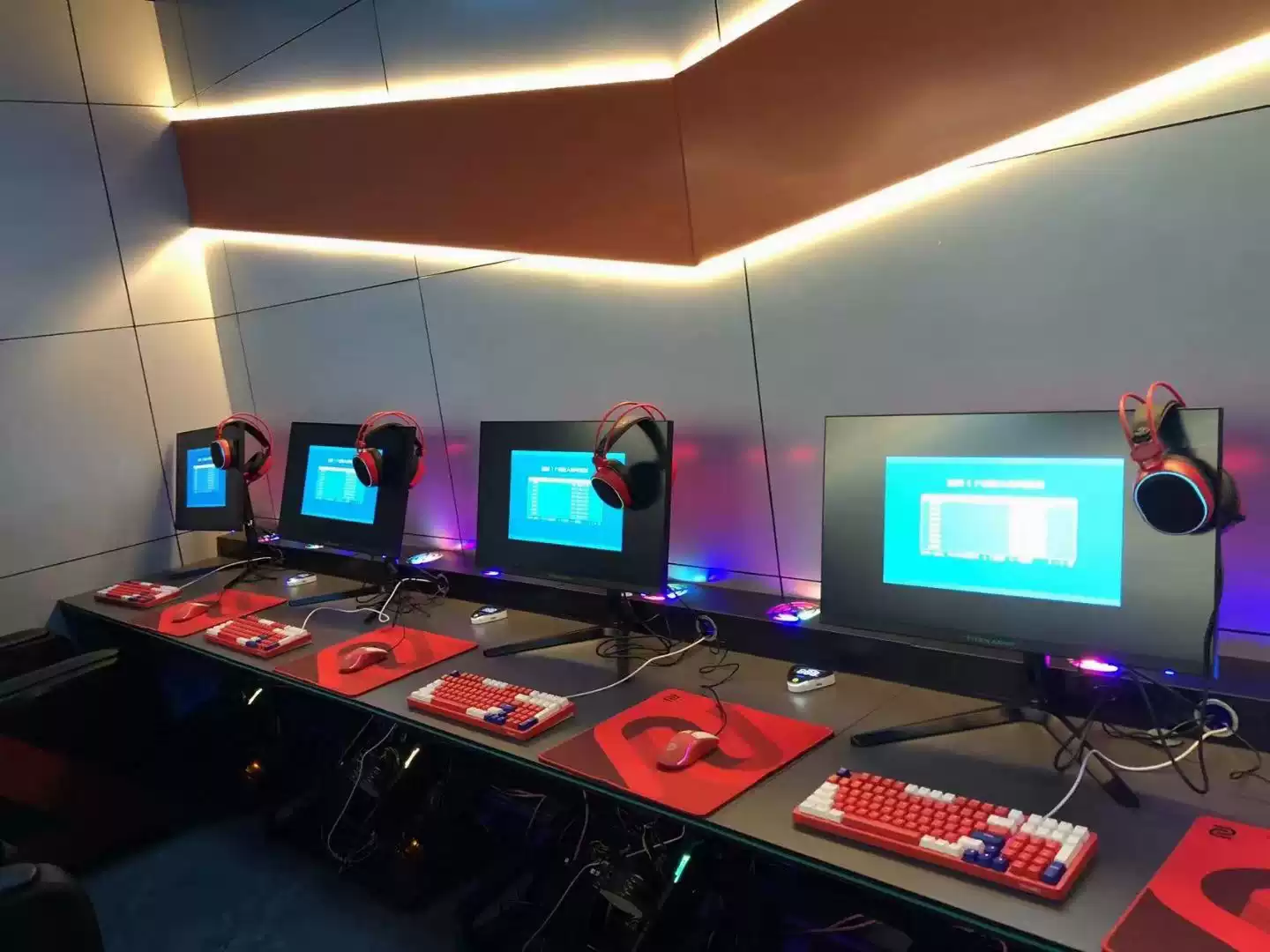 DAREU 达尔优CK100PRO红外青轴机械键盘 热插拔轴体电竞吃鸡游戏专用